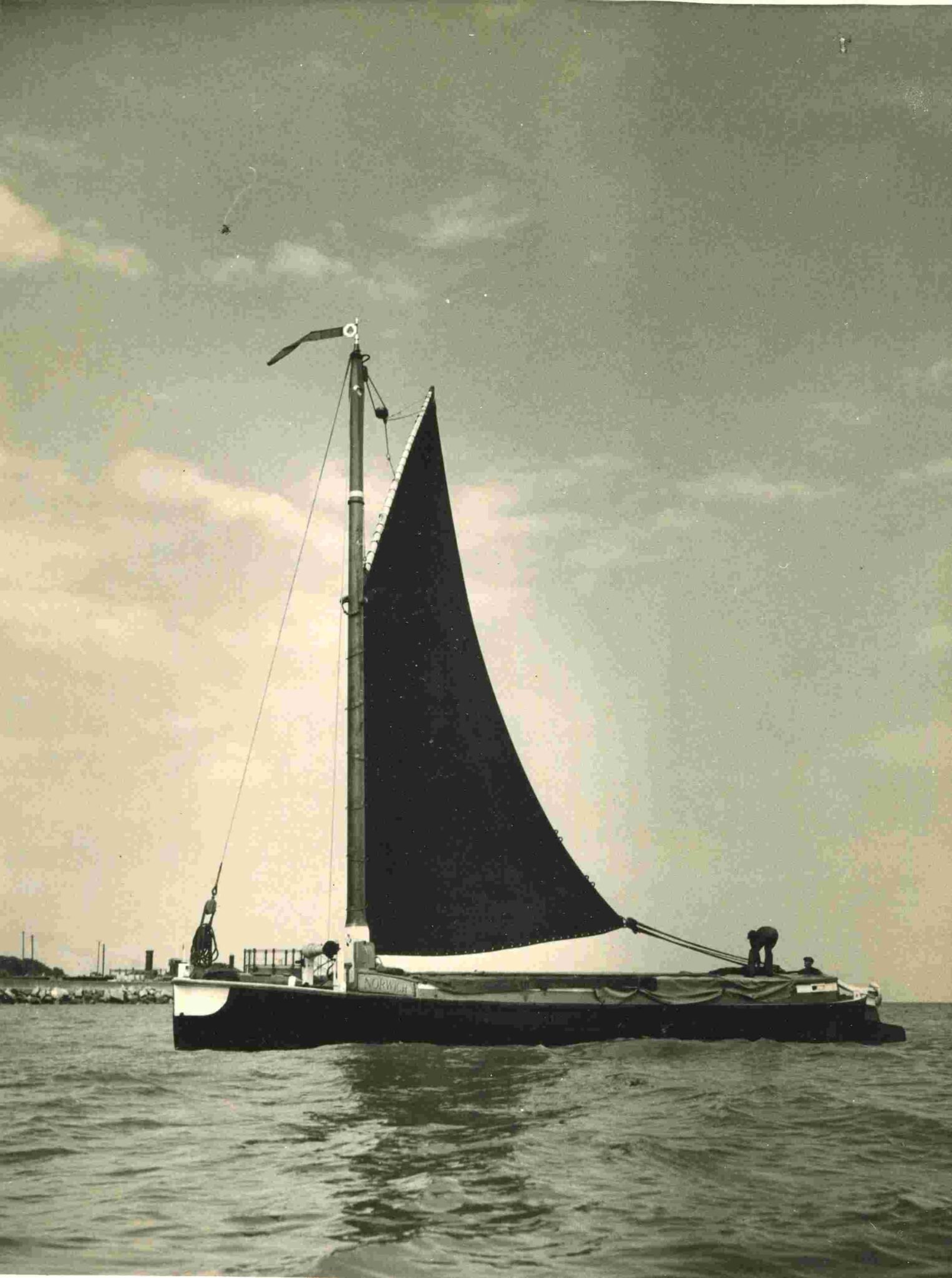 Norfolk Wherry ‘Albion’, Breydon Water, 2019 – EASTCOASTER NEWS